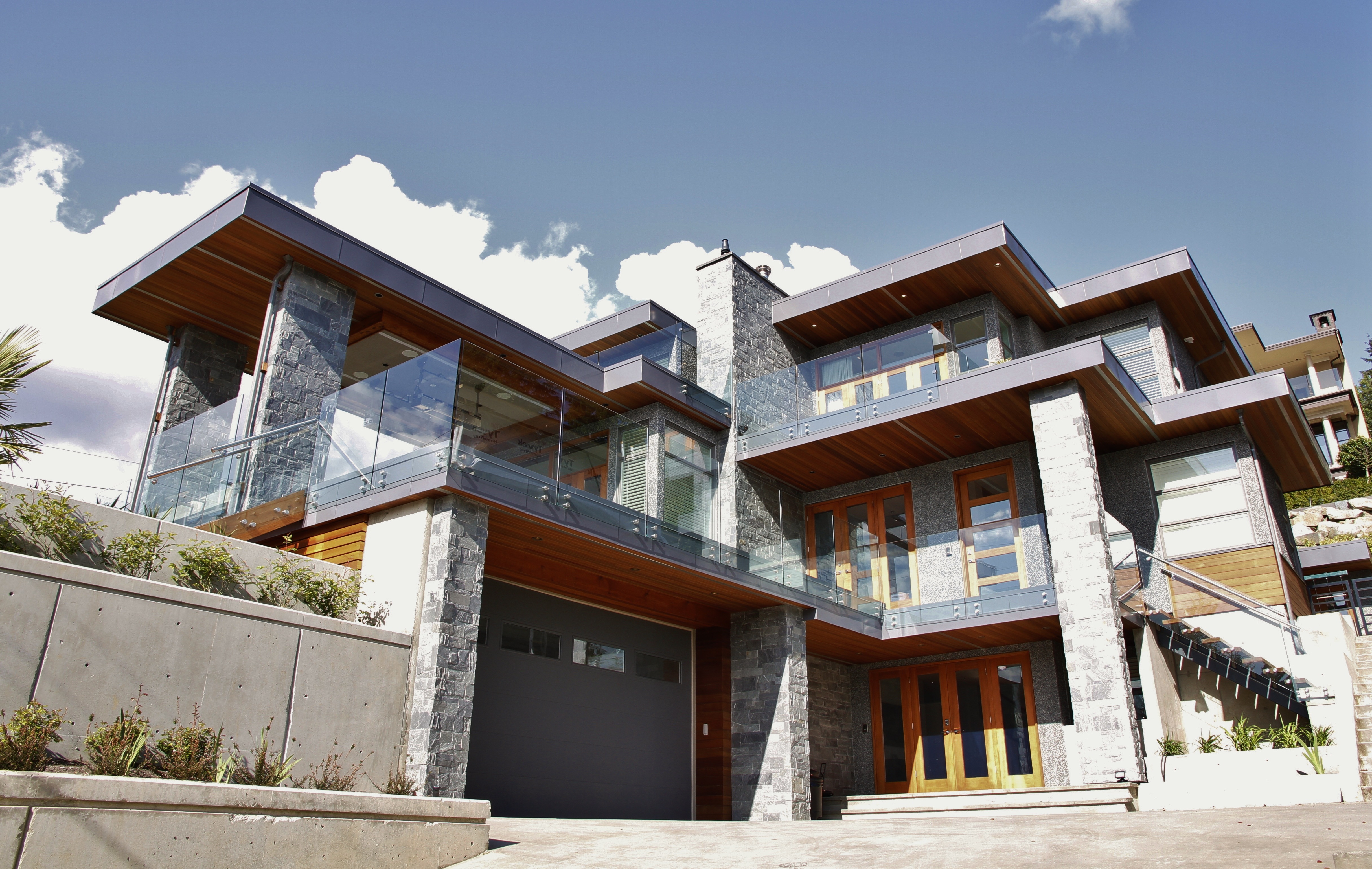 Modern Split Level Design in West Vancouver | K2 Stone