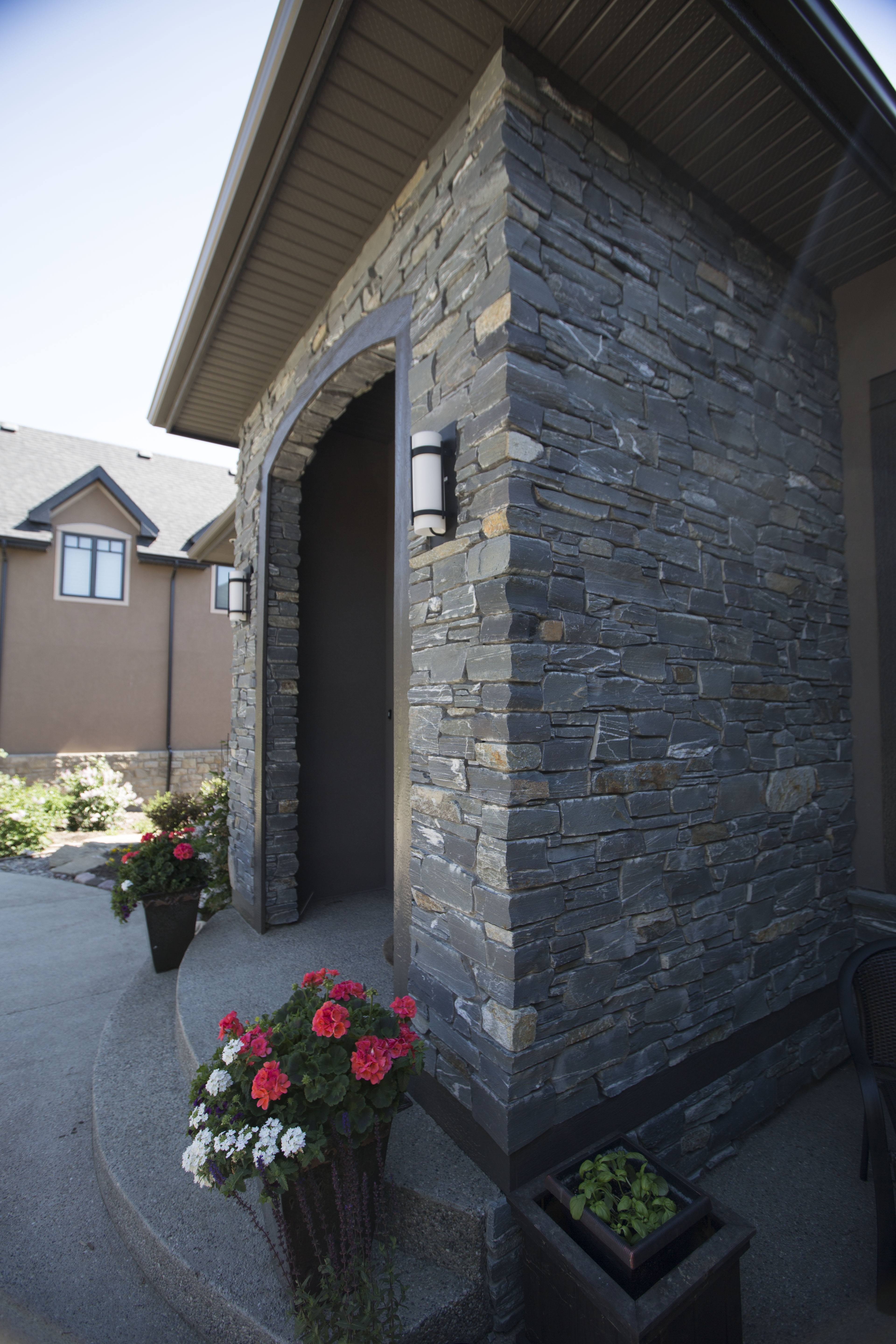 Spring Valley Ledge Stone Veneer | K2 Stone | K2 Stone