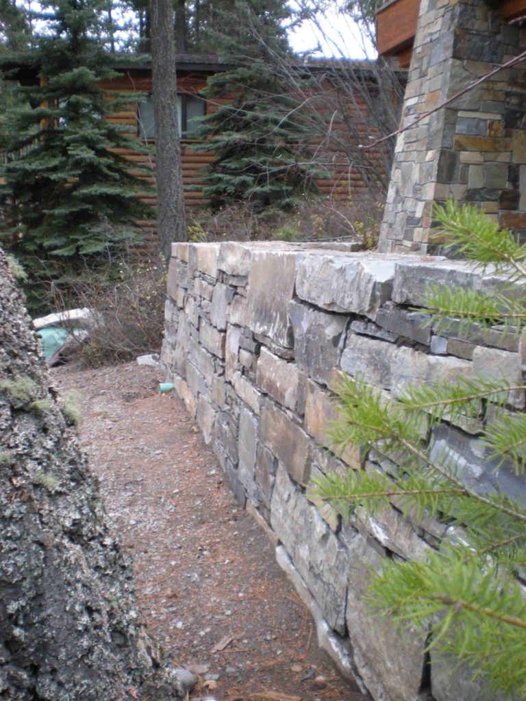 Castle Rock Drystack Retaining Wall | K2 Stone