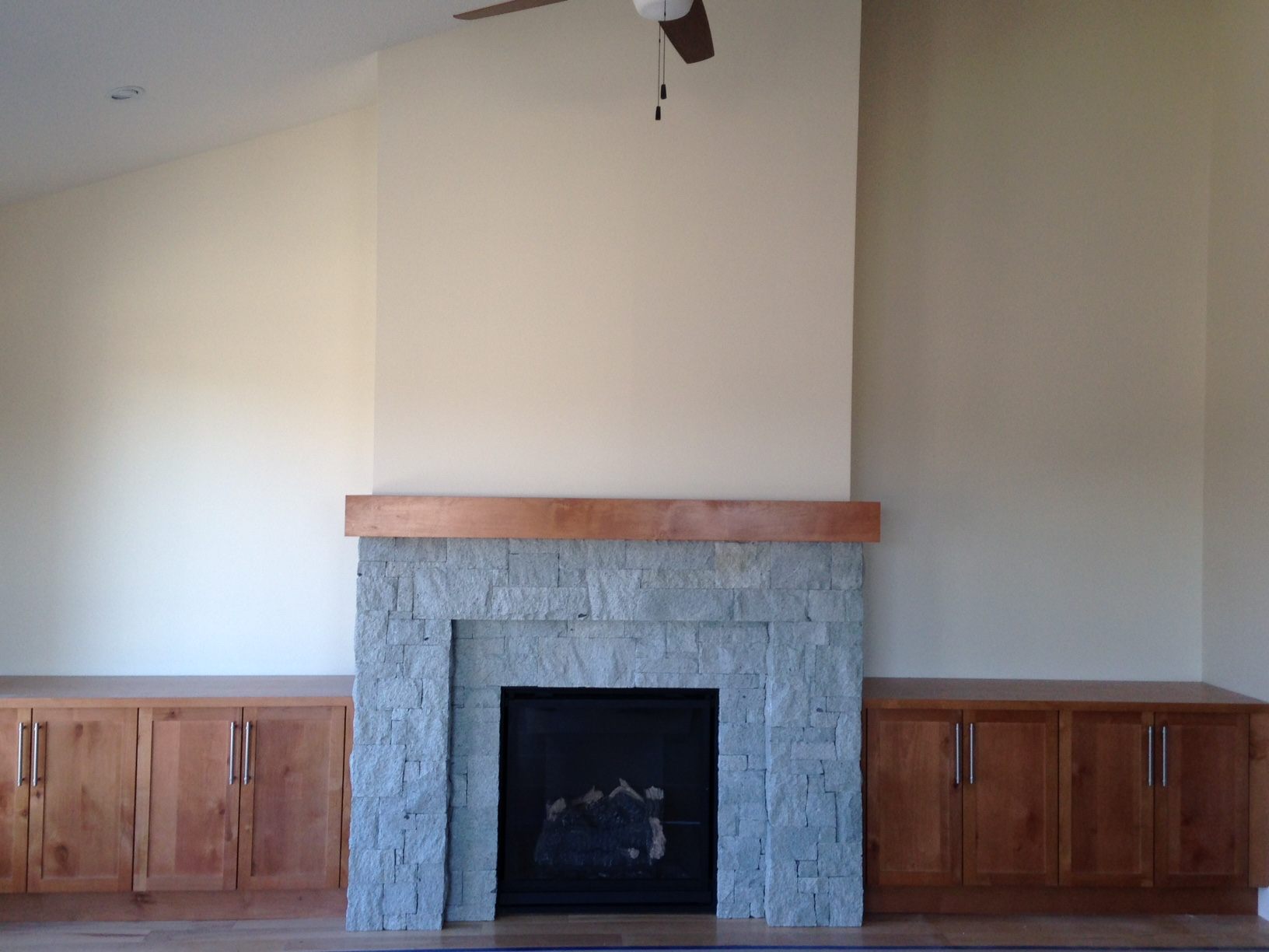 Granite Ledge Stone Fireplace | K2 Stone