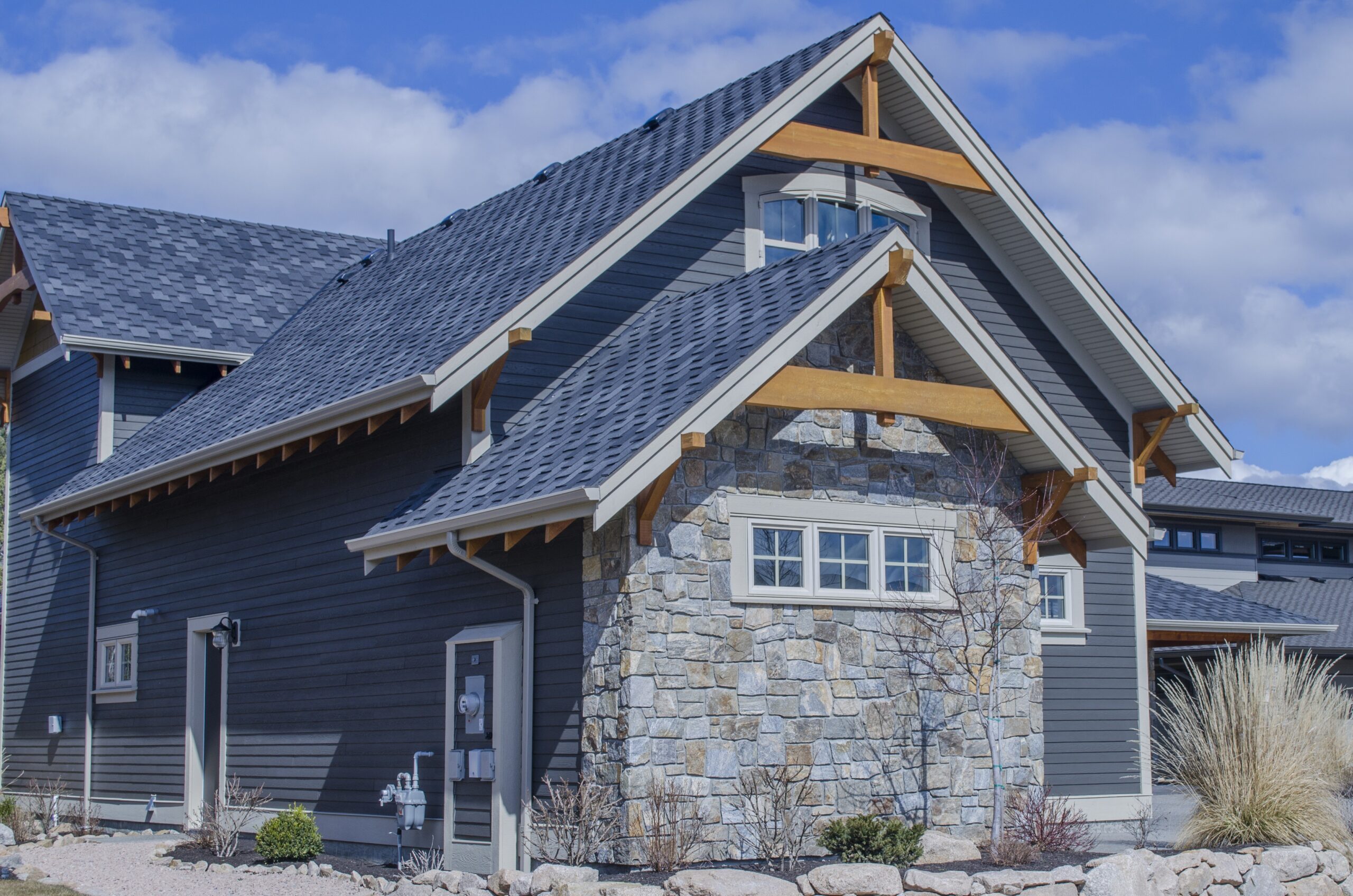 Creekside Granite Ledgestone | K2 Stone